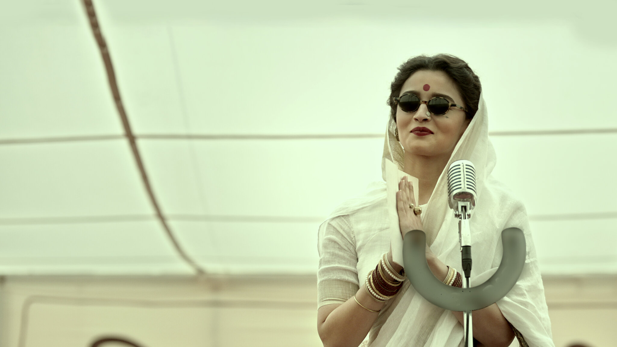 Watch Gangubai Kathiawadi | Netflix