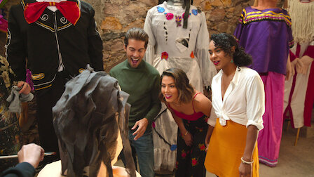 Watch The World's Most Amazing Vacation Rentals | Netflix Official Site