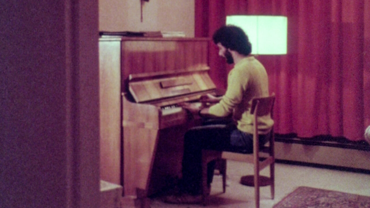 Watch Whispers | Netflix